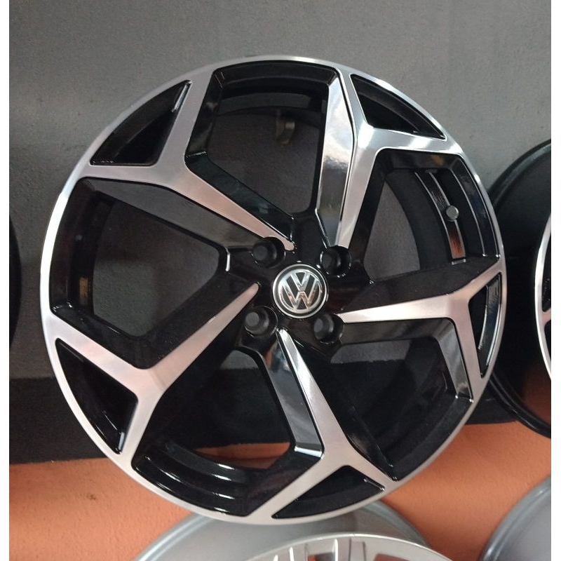 Roda Aro 17, modelo polo R-line 2023 com 4 pneus novos 215/45ZR17 ...