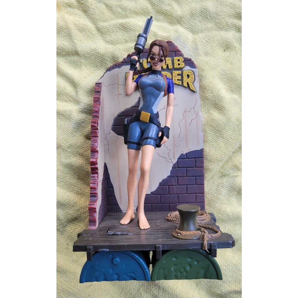Figure Lara Croft Tomb Raider Playmates | Shopee Brasil Figure Lara Croft Tomb Raider Playmates | Shopee Brasil