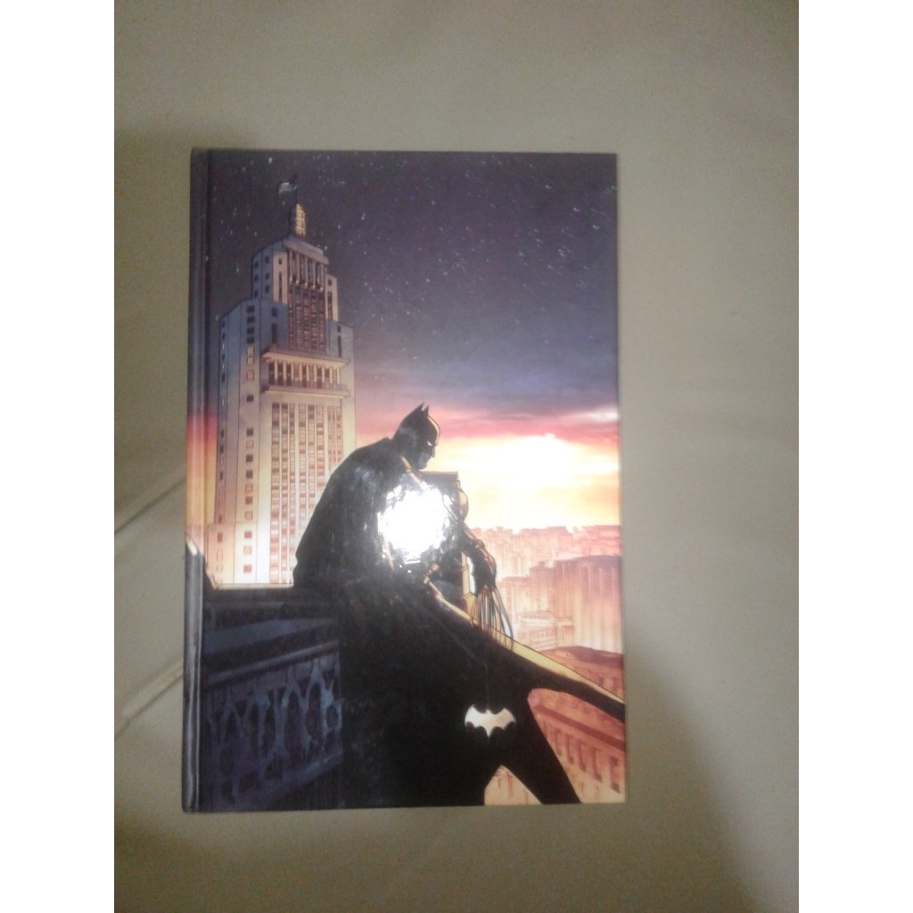 Batman: O Mundo ( Capa Variante ) | Shopee Brasil
