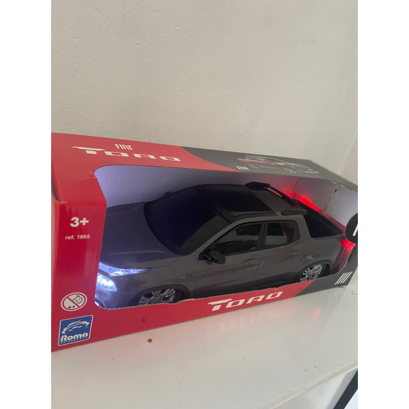 Miniatura Fiat Toro Modificada com Led | Shopee Brasil