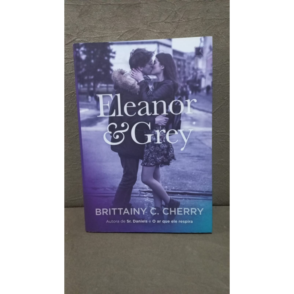Livro | Eleanor & Grey | Shopee Brasil