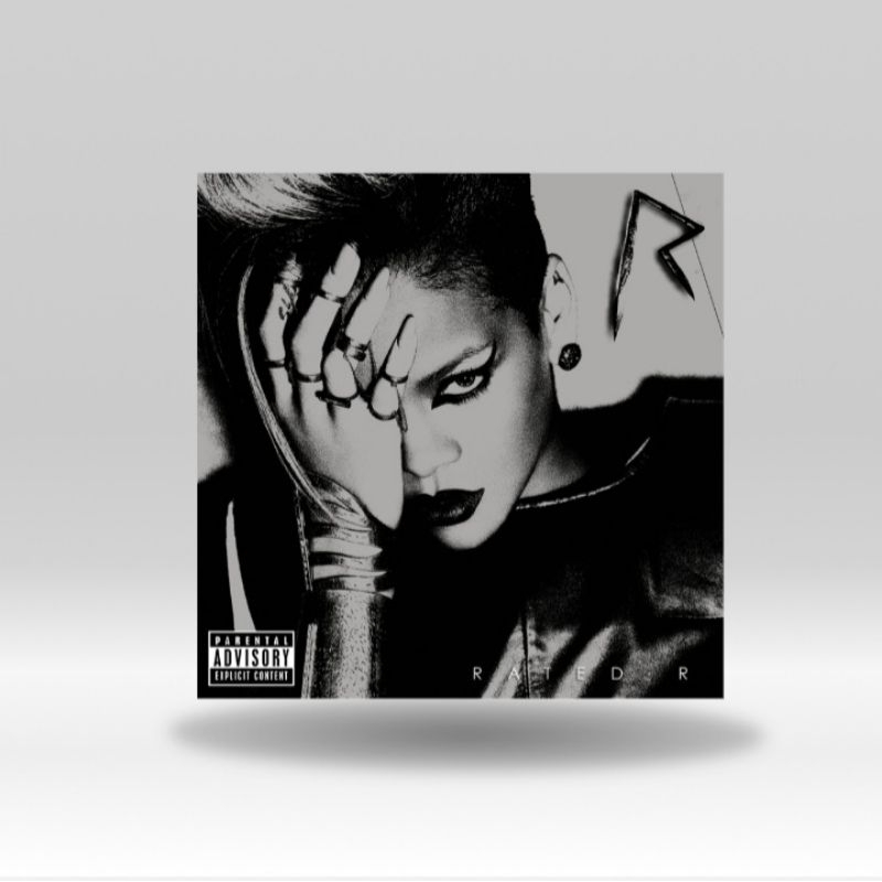 CD Rihanna - Rated R (Original) | Shopee Brasil