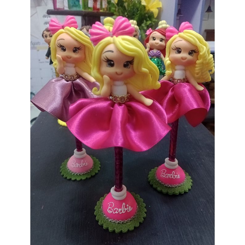 Caneta Esferográfica decorada com Biscuit nos temas Cinderela, Barbie ...