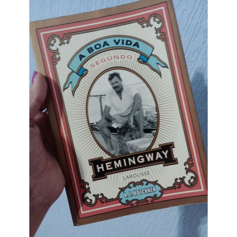 A boa vida segundo Hemingway - livro ilustrado | Shopee Brasil