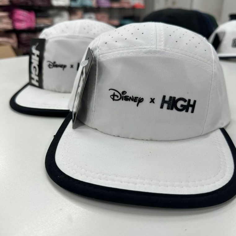 Boné Disney x High Street | Shopee Brasil