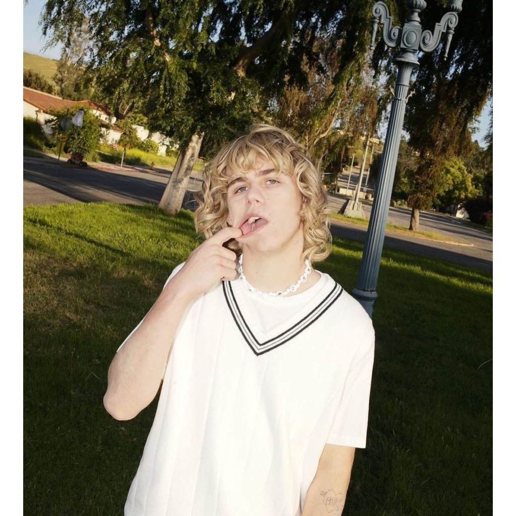 Poster Kid Laroi | Shopee Brasil