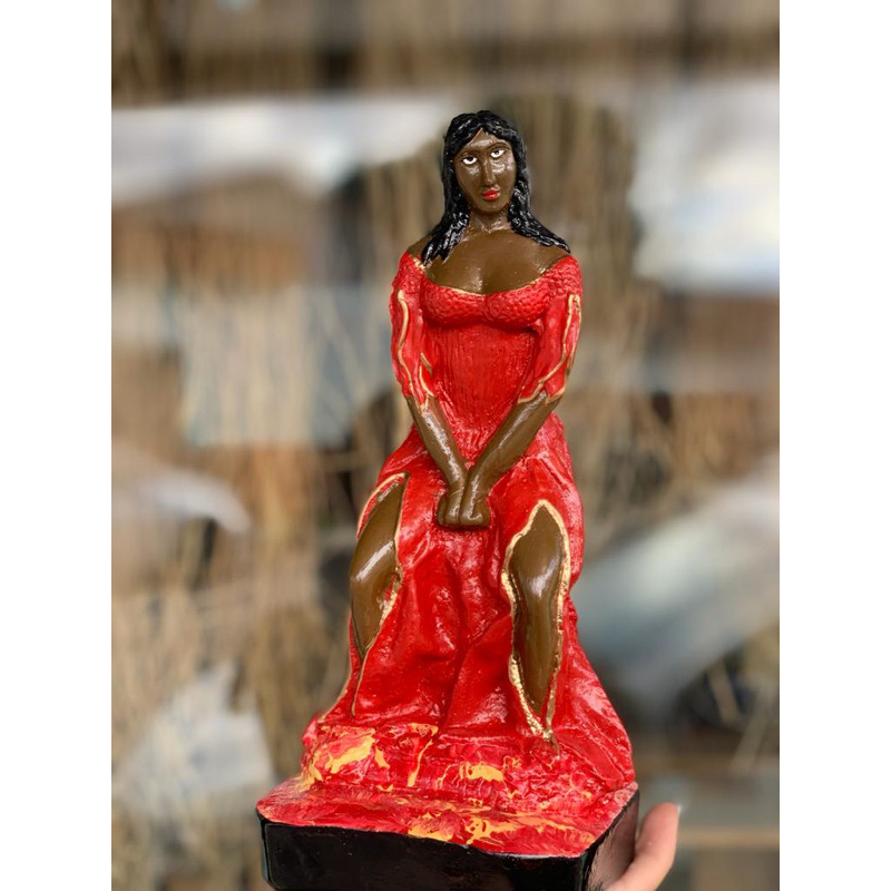 Imagem Mulambo mãos juntas 20cm /umbanda | Shopee Brasil