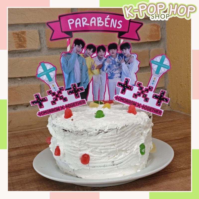TXT - TOPPER - TOPO DE BOLO - ANIVERSÁRIO - K-POP - KPOP | Shopee Brasil