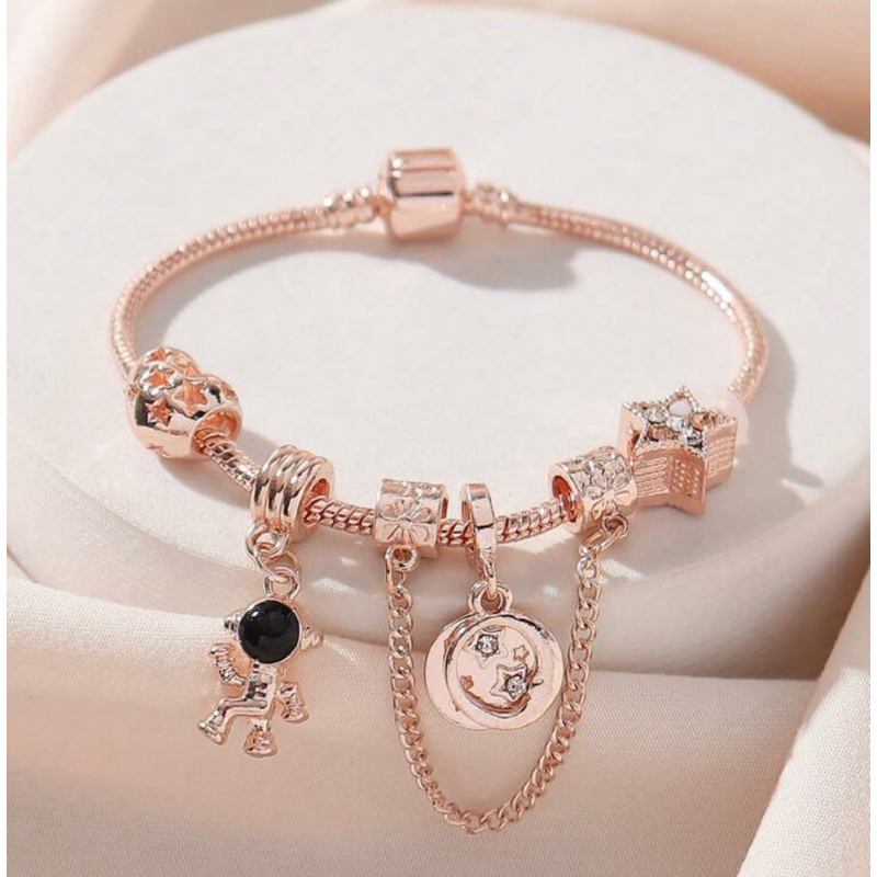 Pulseira Pandora Vivara Charmes Berloques Astronauta da Moda Bracelete ...