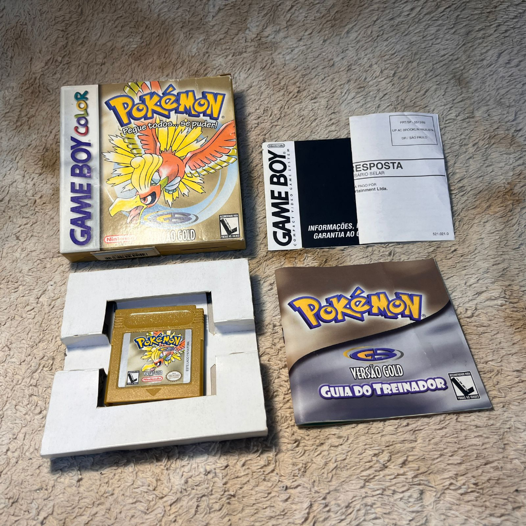 Nintendo Game Boy Color Pokemon GOLD CIB Completo na Caixa Gradiente ...