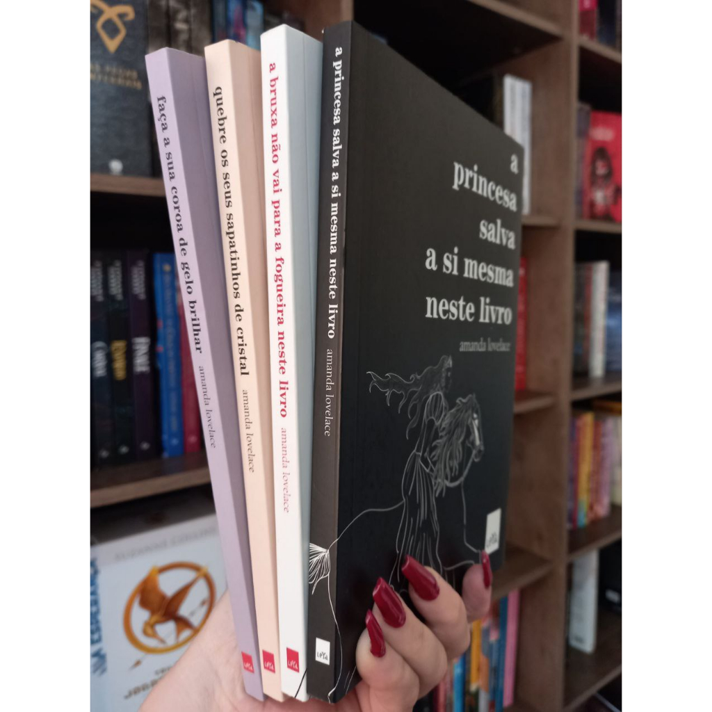 Livros Amanda Lovelace - A princesa salva a si mesma neste livro + A ...