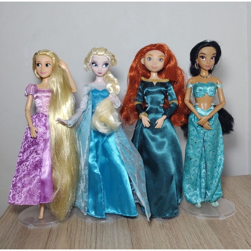 Lote 4 Bonecas Barbie Princesas Disney Store Articuladas Rapunzel Elsa ...