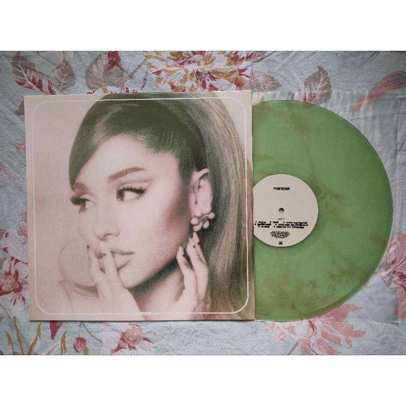 LP Vinil Vinyl Positions Ariana Grande Coke Bottle Green | Shopee Brasil