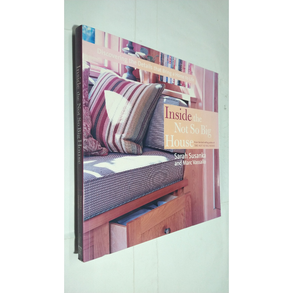 LIVRO - Inside the Not So Big House - Sarah Susanka | Shopee Brasil