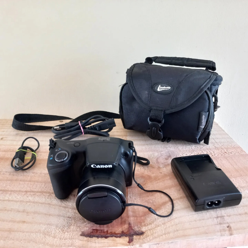 Camera Digital Canon Powershot SX400IS Preta 16.0MP, LCD 3.0, Zoom Optico de 30x, Estabilizador ...