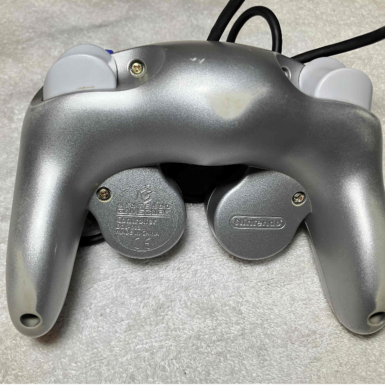Silver gamecube controller store