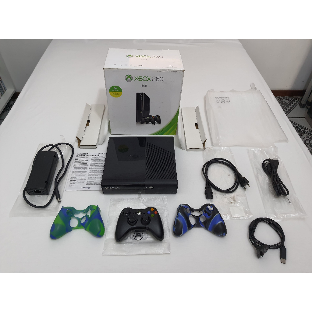 Console Xbox 360 Super Slim Com Manual - Plásticos - Cabos - Serial ...