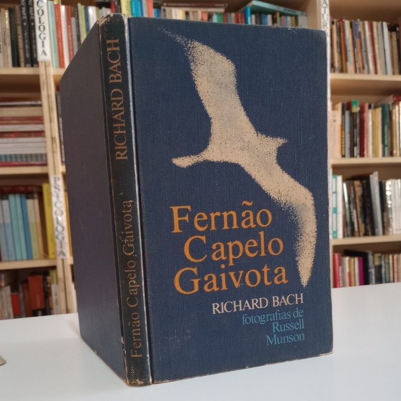 A história de Fernão Capelo Gaivota - Richard Bach | Shopee Brasil