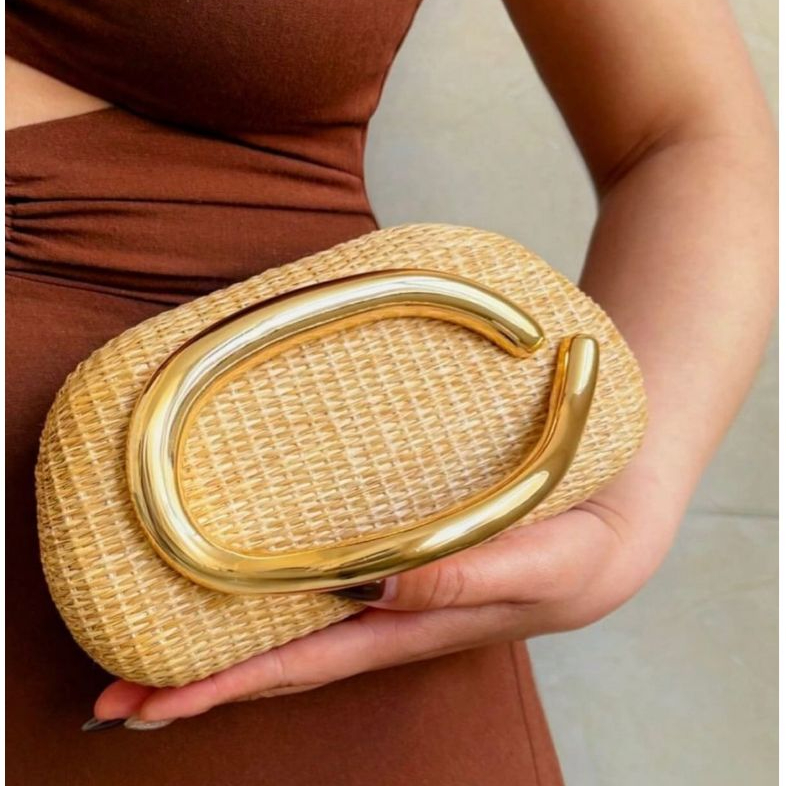 Bolsa Clutch De Mão Feminina Palha Elegante Com Detalhe Dourado ...