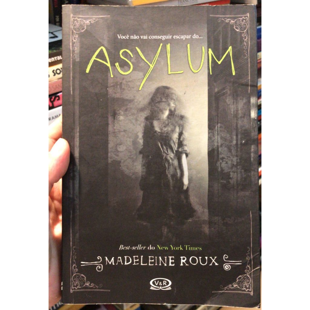 ASYLUM - MADELEINE ROUX | Shopee Brasil