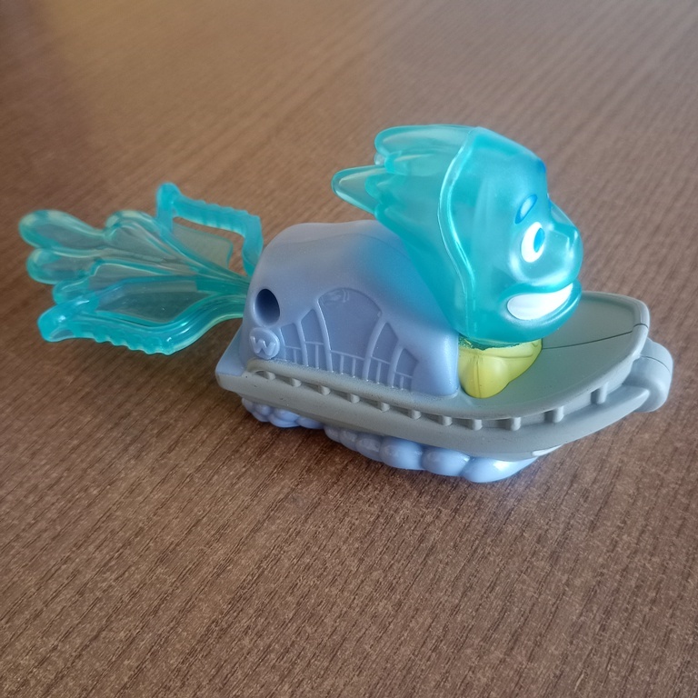 Faísca no Monotrilho Elementos Disney Pixar Colecionável McDonald's ...