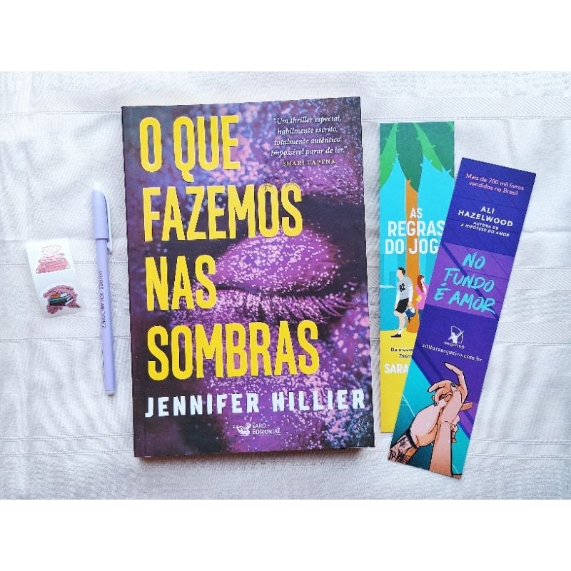 Kit livro O que fazemos nas sombras - Jennifer Hillier | Shopee Brasil