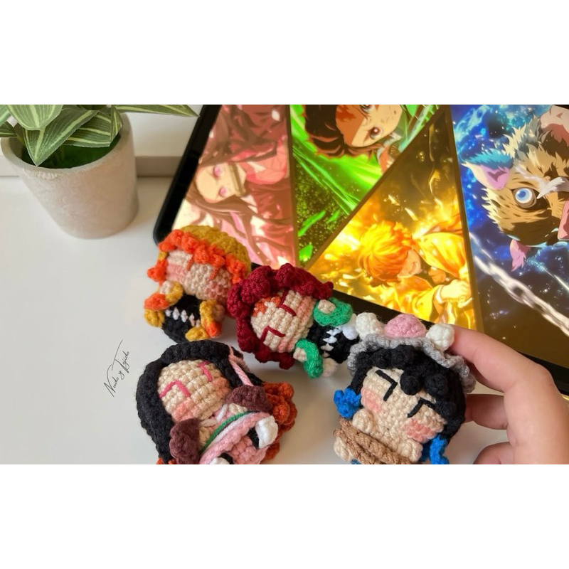 chaveiro, demon slayer, amigurumi, chaveiro,nesuco, tangiro, senitsu ...