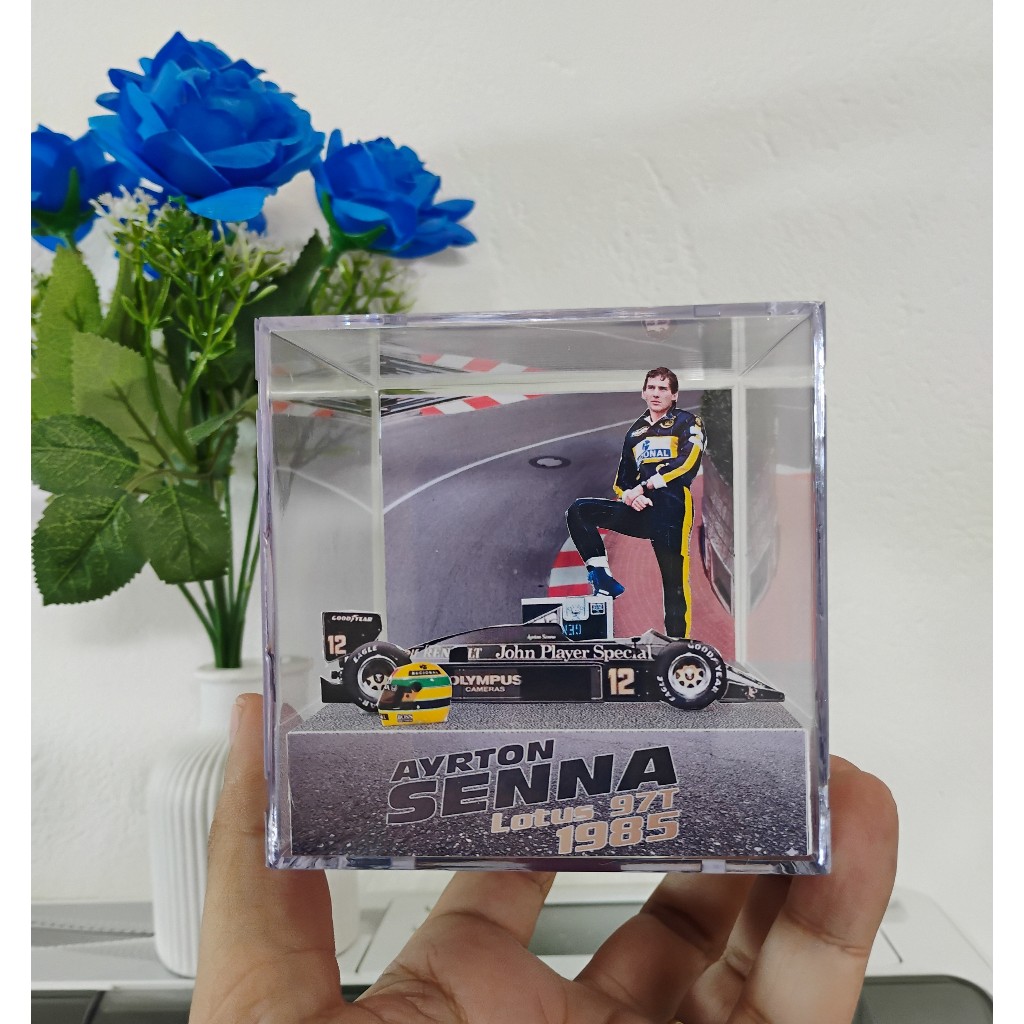 Cubo diorama Ayrton Senna Lotus 97T 1985 - Exclusivo | Shopee Brasil