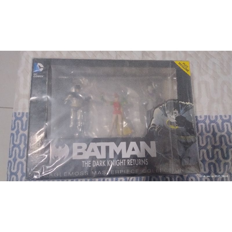 HQ Batman: The Dark Knight returns Hq + figures raro | Shopee Brasil