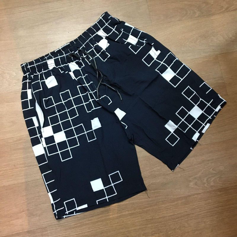 Bermuda Tactel Xadrez Quadriculado. | Shopee Brasil