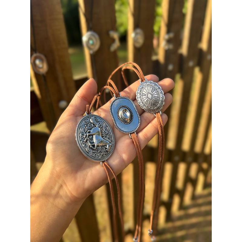 Gravata country western gravatinha couro pingente estilo cowboy ...