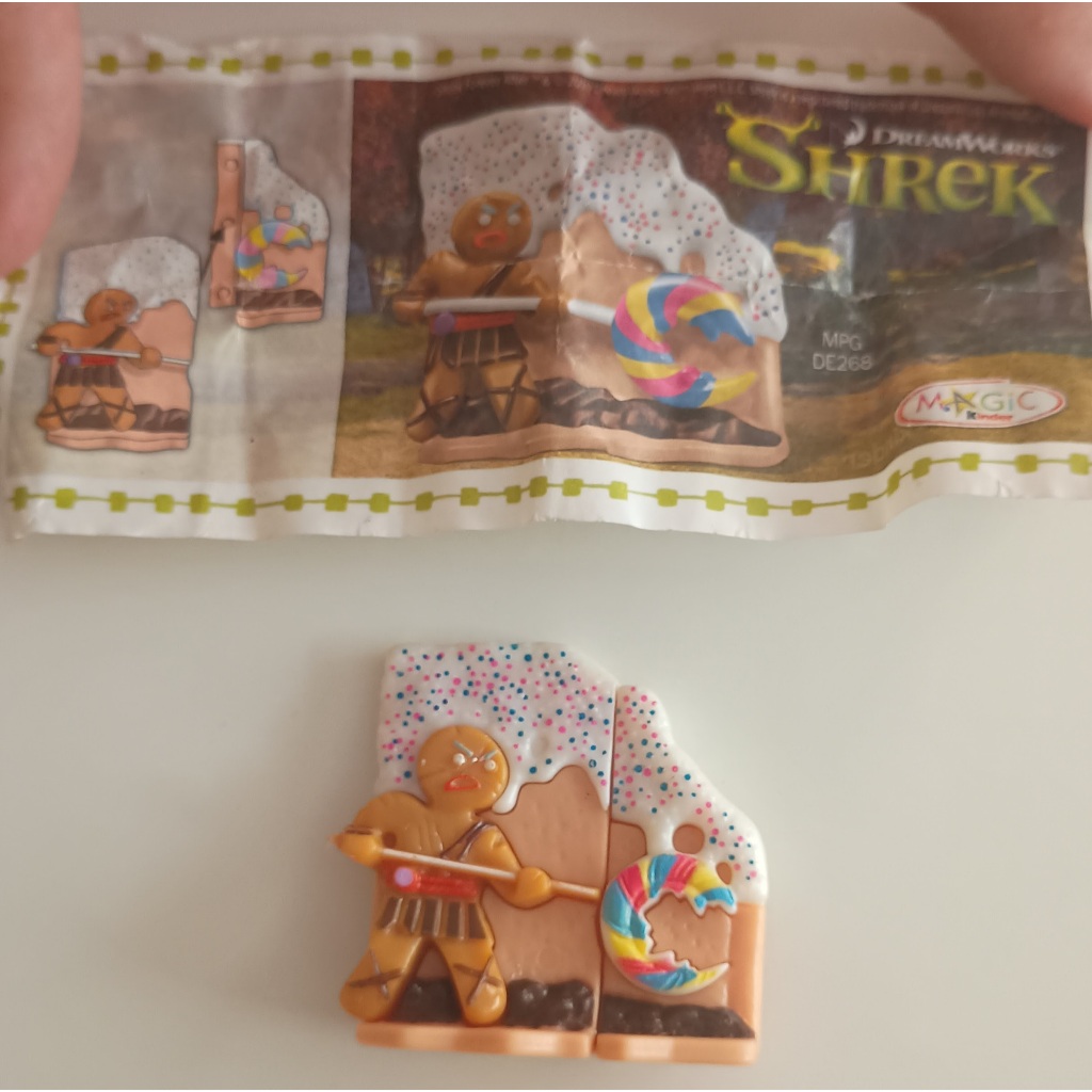 Miniatura - Biscoito Guerreiro (Shrek) - Kinder Ovo | Shopee Brasil