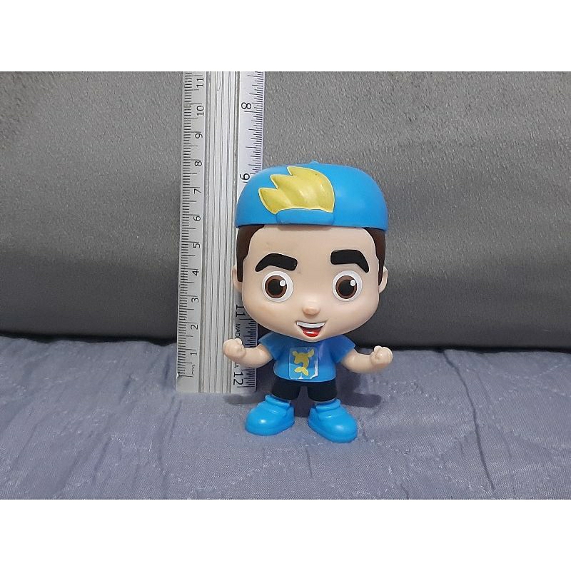 boneco Lucas Neto os aventureiros BK LEIA DESCRIÇÃO | Shopee Brasil