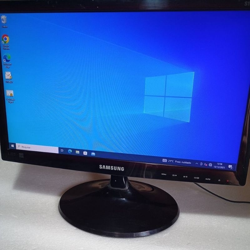Monitor Samsung de 18,5" LED S19C300F | Shopee Brasil