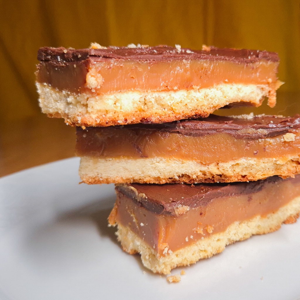 14 unidades de Torta de Manteiga Escocesa com Recheio de Caramelo ...