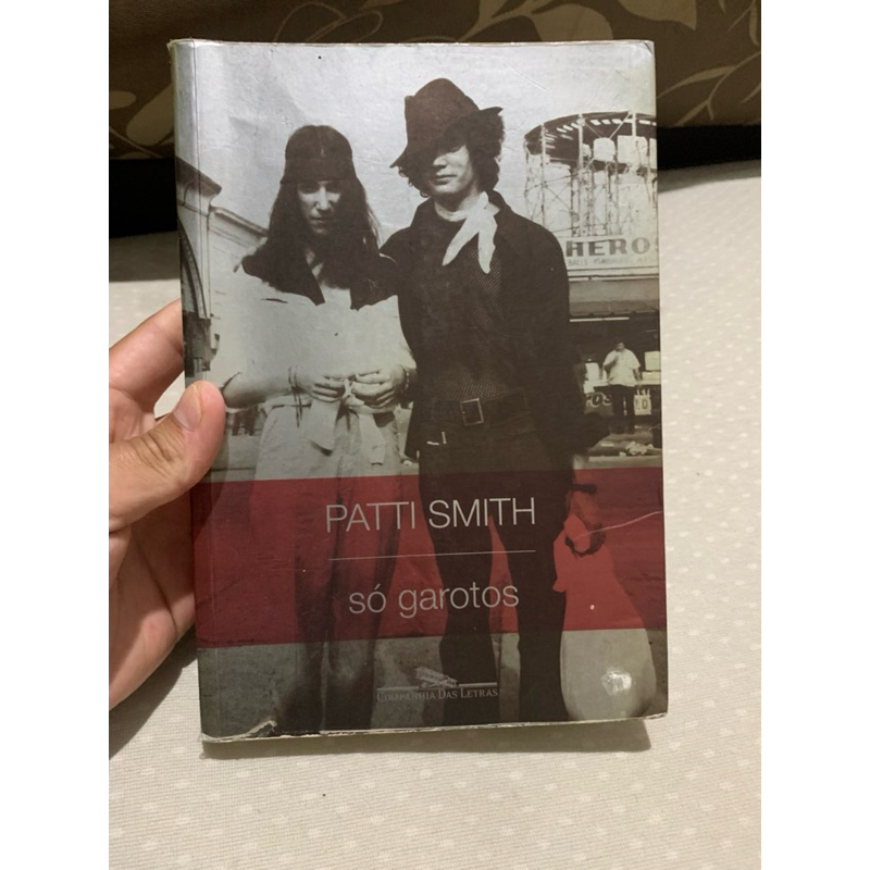 Livro só garotos - Patti Smith | Shopee Brasil