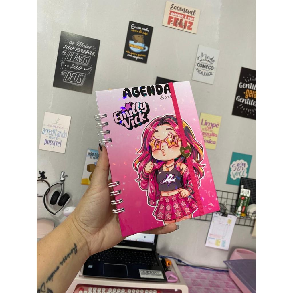 AGENDA ESCOLAR 2026 EMILY VICK (GRUPO DOS ROSAS) | Shopee Brasil