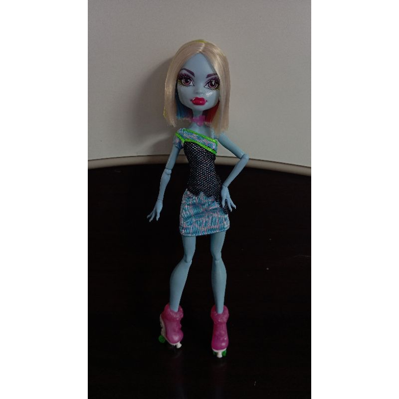 Monster High - Abbey Bominable (Roller Maze) | Shopee Brasil