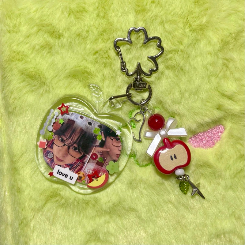 CHAVEIROS DECORADOS KPOP | chaveiro keychain decorado Kpop idol ...