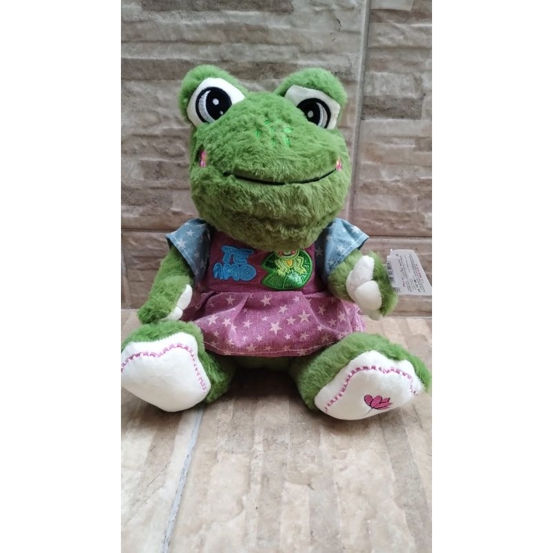Pelúcia Sapo com vestido escrito "Eu te amo" | Shopee Brasil