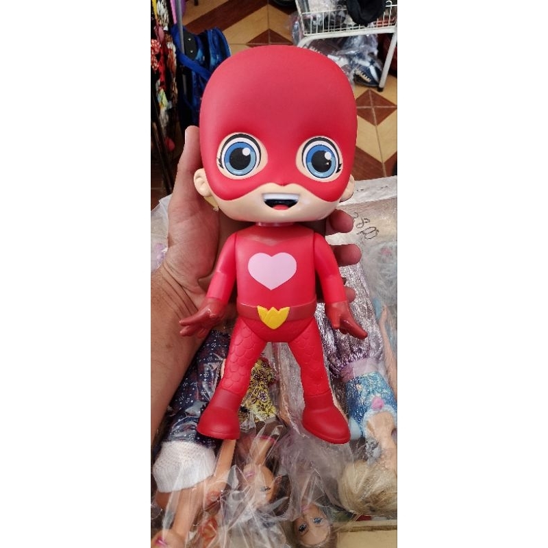 Boneca Gi Aventureira Vinil 27 cm | Shopee Brasil