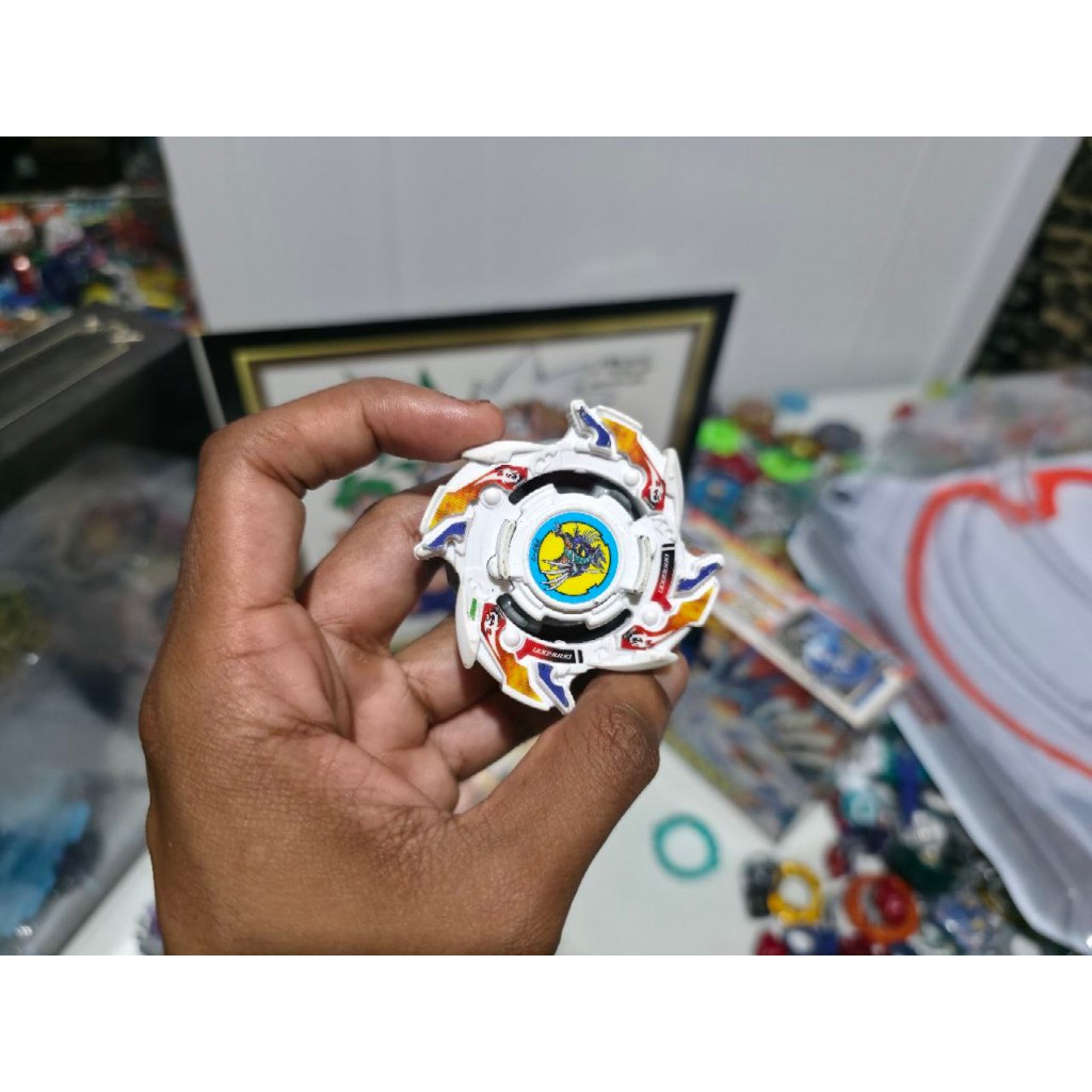 Beyblade Burst Remake Dragoon V2 Takara Tomy | Shopee Brasil