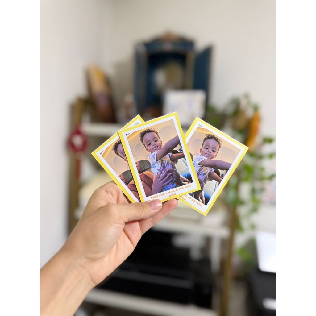 Foto Polaroid Lembrançinha Personalizada com nome idade | Shopee Brasil