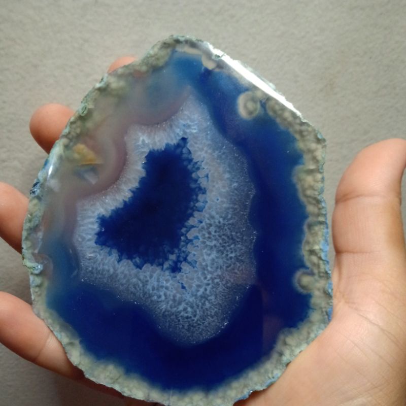 Chapa de Ágata Polida Média Azul 11,5x9,5cm 135g Pedras e Cristais ...