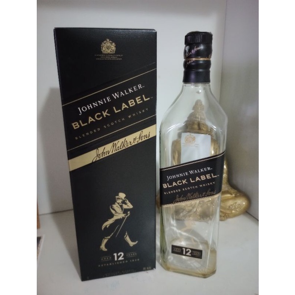 Garrafa Vazia Black Label c/Caixa original | Shopee Brasil