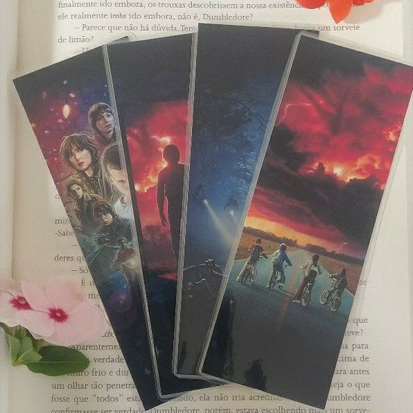 Marca página plastificado stranger things (com/sem tassel)- marcador de ...