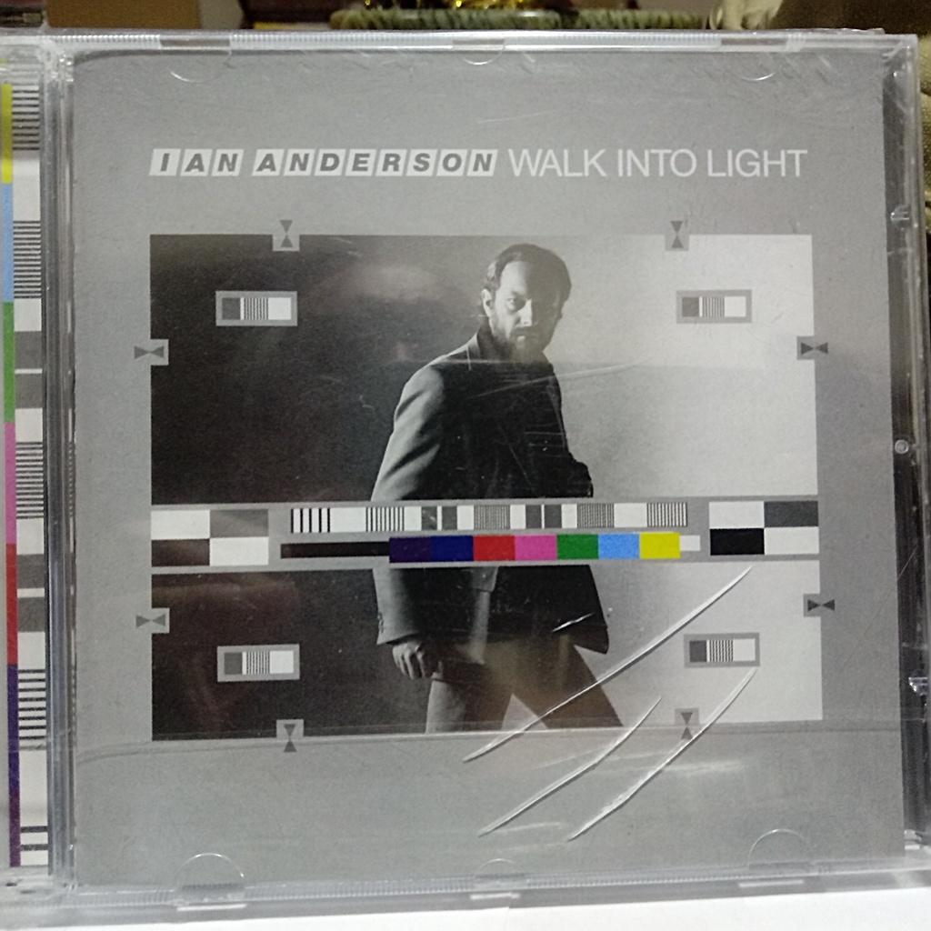Cd Ian Anderson - Walk into the light (Lacrado) | Shopee Brasil
