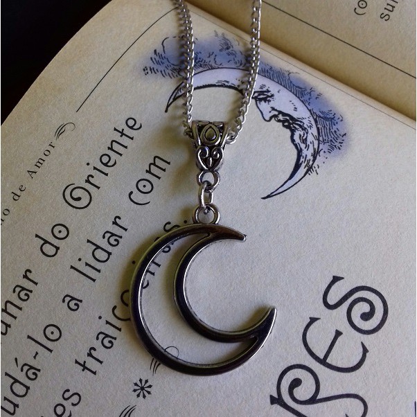 Colar Lua Pequena | Shopee Brasil