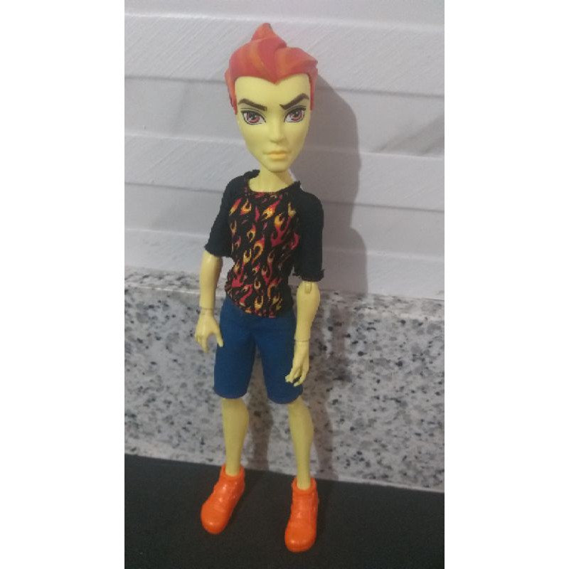 Boneco Monster High Burns | Shopee Brasil