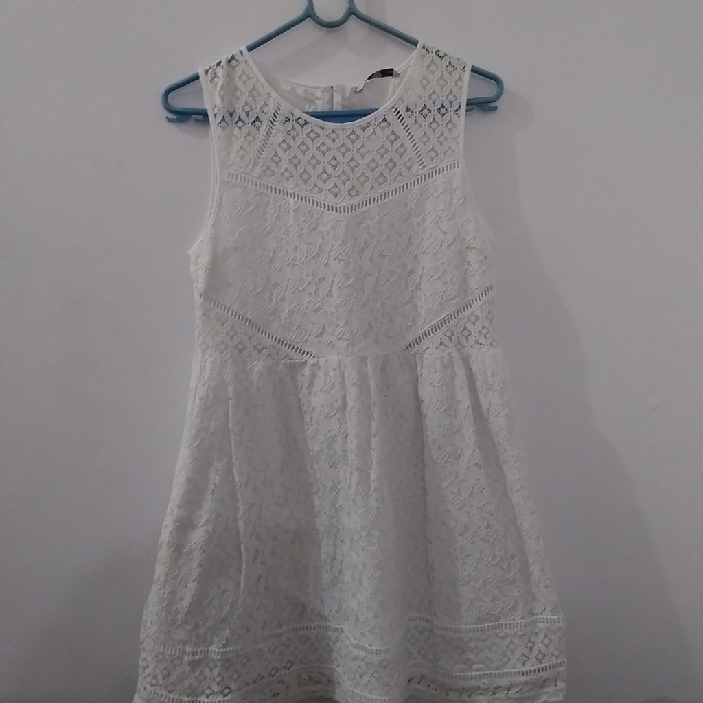 Vestido Branco de Renda Urban Nco Tamanho 40 Em Ótimo Estado | Shopee ...